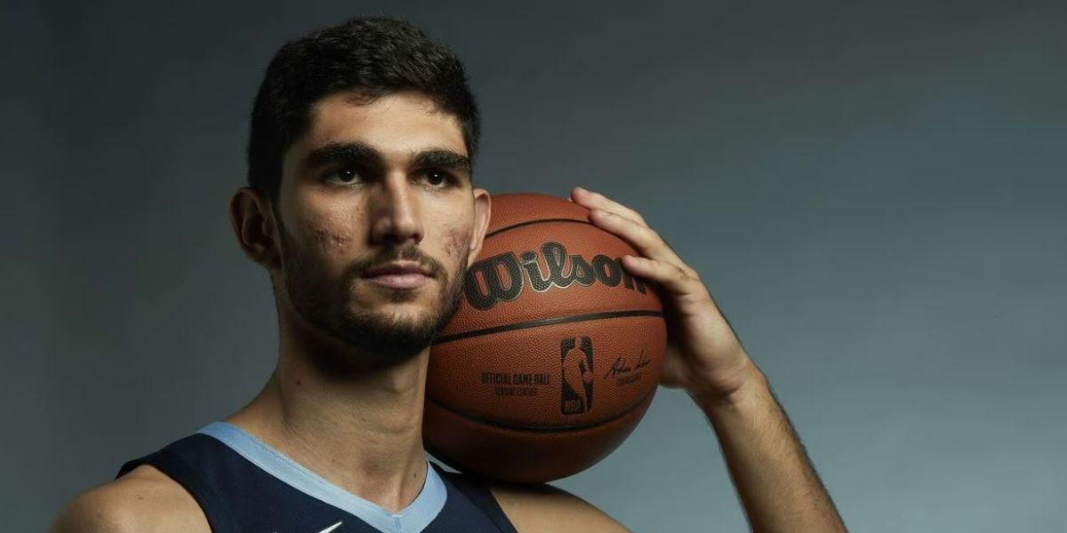 Santi Aldama Bio: NBA Contract, Girlfriend, Net Worth & Family ...