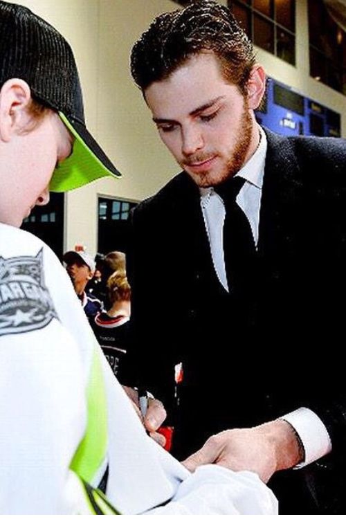Seguin - Players Bio