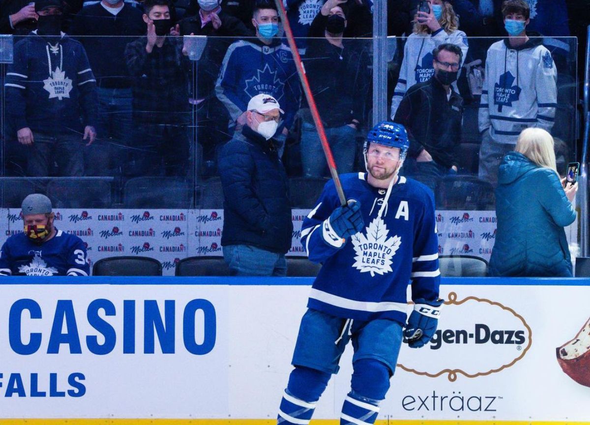 Who Is Tessa Virtue? Morgan Rielly Wife- Marriage And Relationship ...