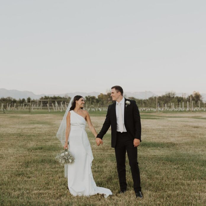 Who Are Tim And Cindy Dungey? Eric Dungey Parents - Players Bio