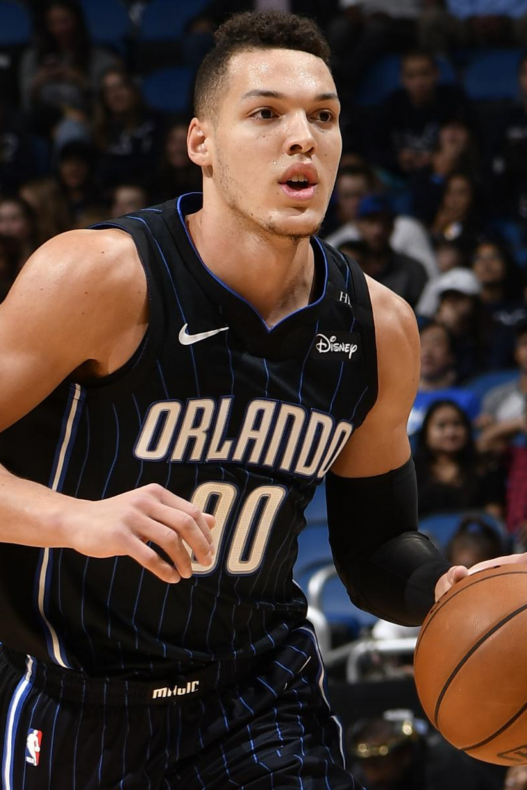 Who Is Elisabeth Gordon? Aaron Gordon Sister- Age Gap And Family Tree ...