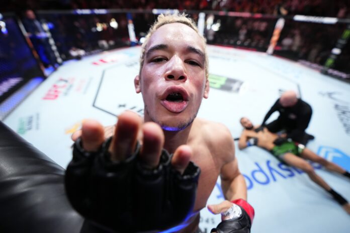 MMA: Bryan Battle Win - 14 Seconds Win Against Gabe Green - Players Bio