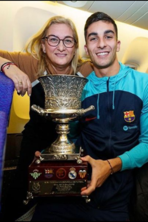 What Is Ferran Torres Religion? Family, Ethnicity And Origin - Players Bio