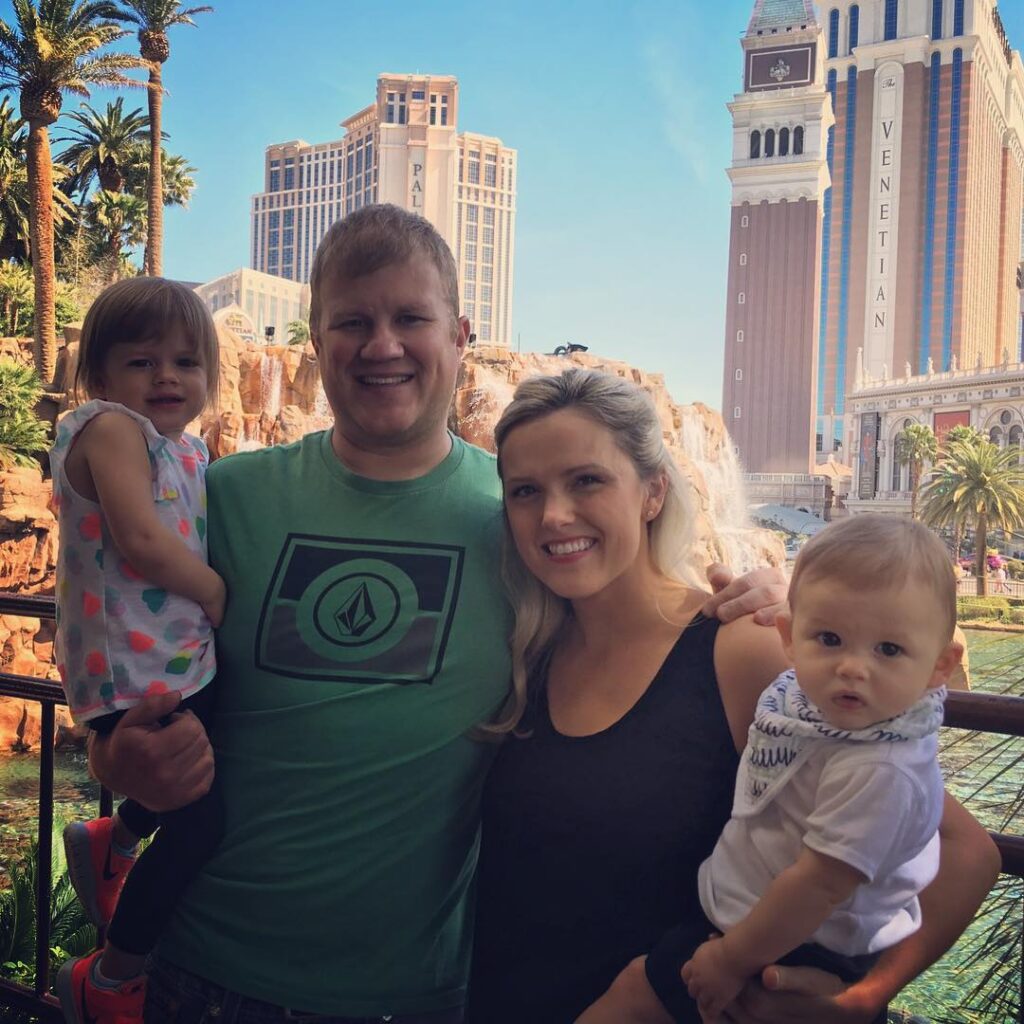 Meet Kasey Kahne Sister Shanon Adams- Brother Kale Kahne - Players Bio