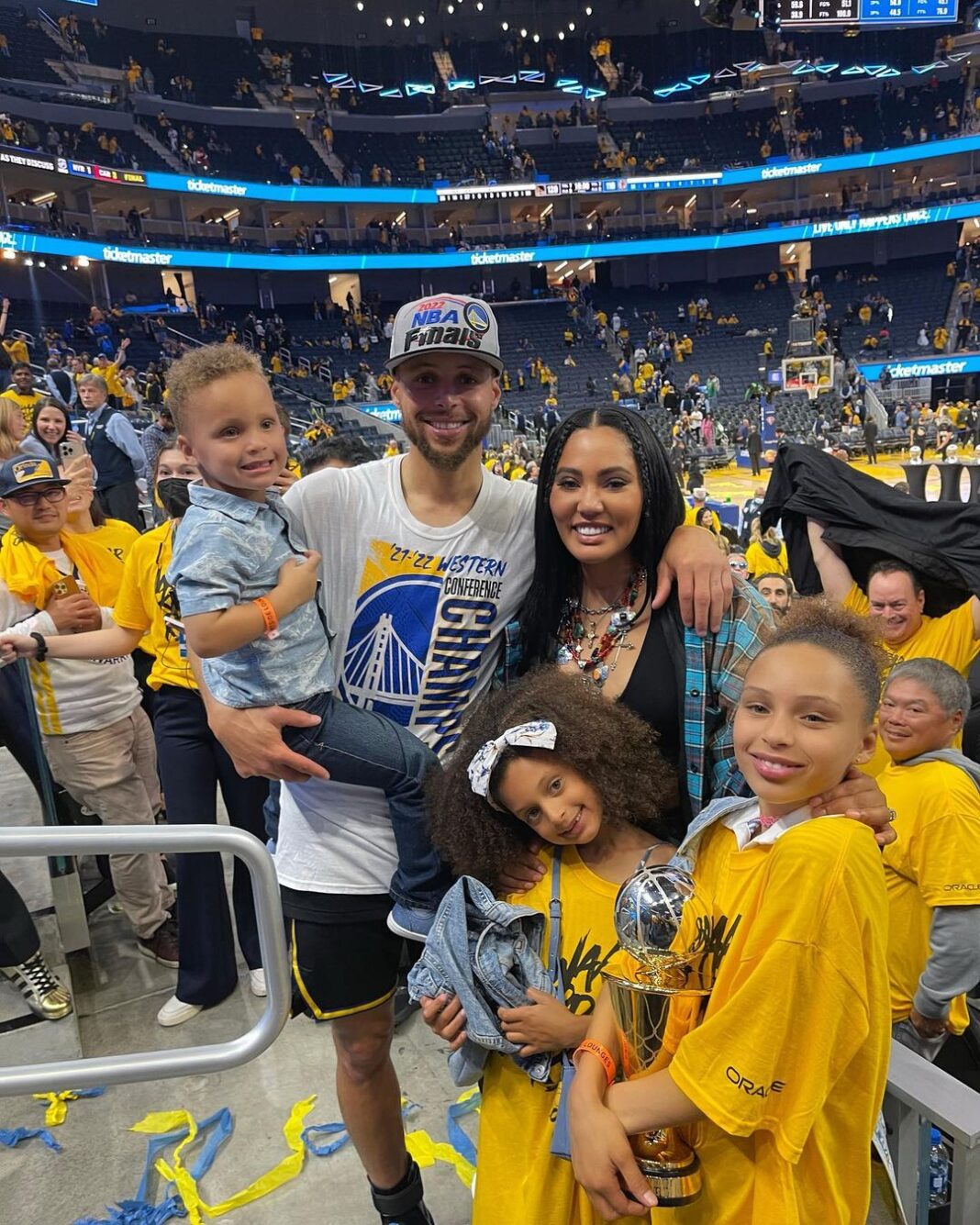 Who Are John And Carol Alexander? Ayesha Curry Parents - Players Bio