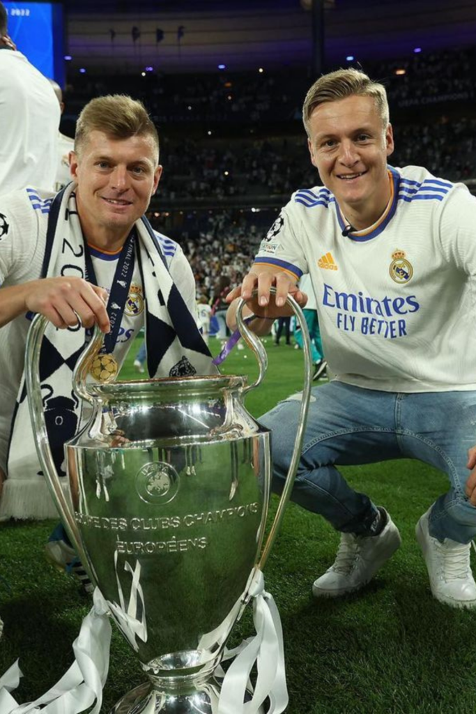Does Toni Kroos Have Sister? Meet Brother Felix Kroos- Family Tree ...