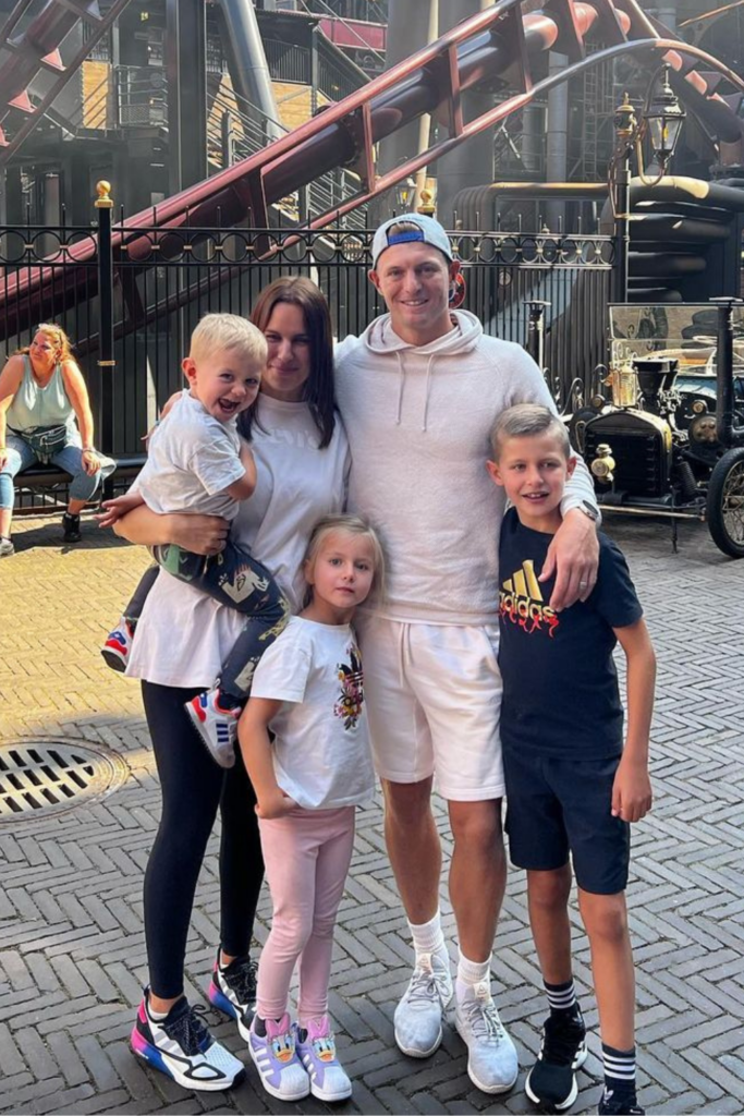 Does Toni Kroos Have Sister? Meet Brother Felix Kroos- Family Tree ...