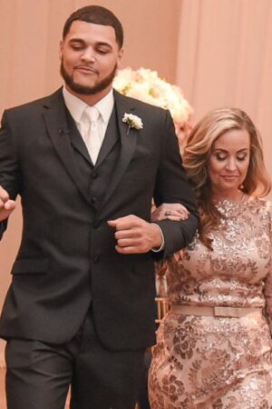 Does Mike Evans Have A Brother? Meet Sister Kia L Evans - Players Bio