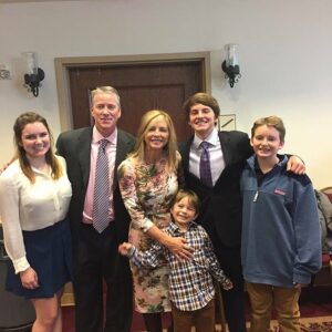 Hall Of Famer Tom Glavine Wife Christine Glavine And Kids - Players Bio