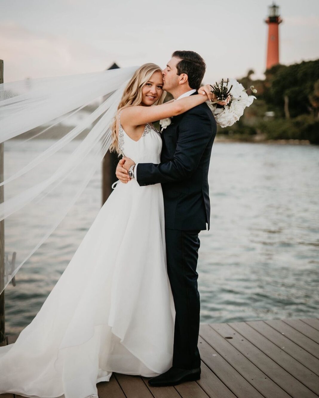 Does Sebastian Korda Have A Brother? Meet Sister Nelly And Jessica ...