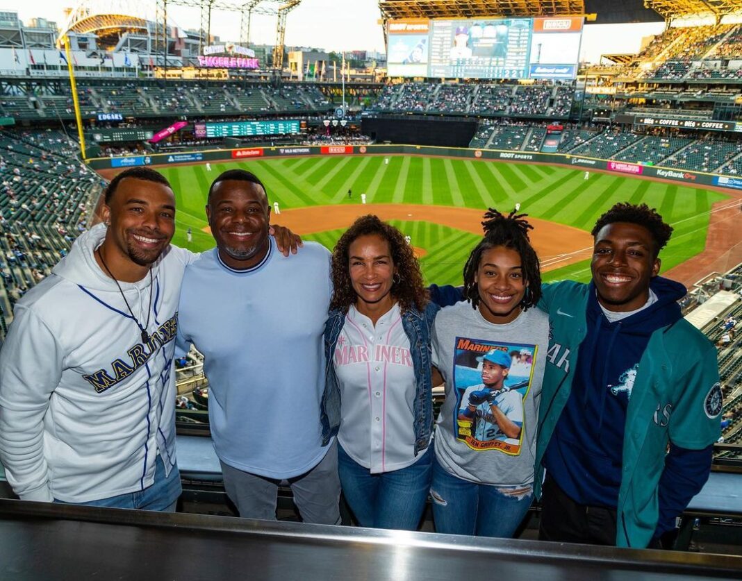 Ken Griffey Jr Kids Trey, Tevin And Taryn Are Inspired By Their Parents ...