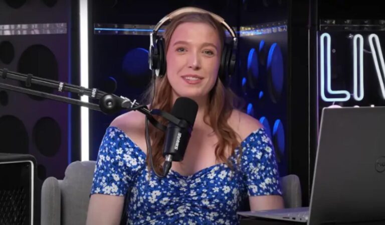 Pearl Davis Parents Dan And Jennifer: Female Andrew Tate Husband And ...