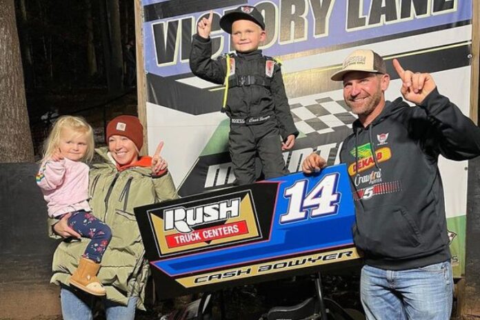 Clint Bowyer Kids Cash Aaron And Presley Elizabeth With Wife Lorra ...