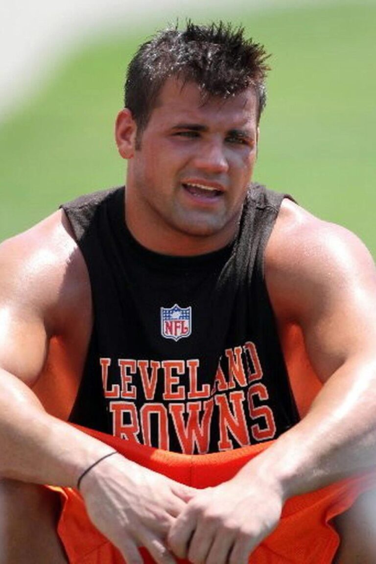 Angela Cole Wiki And Age: QB Peyton Hillis Girlfriend - Players Bio