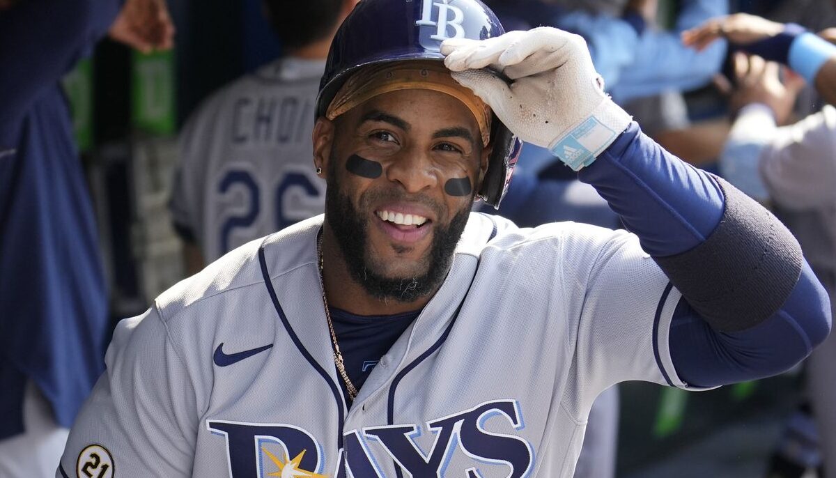 Meet Yandy Diaz Wife Mayisleidis- Married Life And Kids - Players Bio