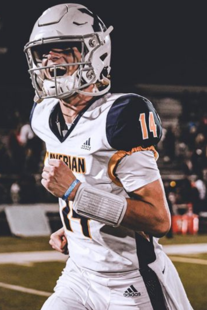 Henry Hasselbeck Parents Sarah And Matt Hasselbeck- Family Tree ...