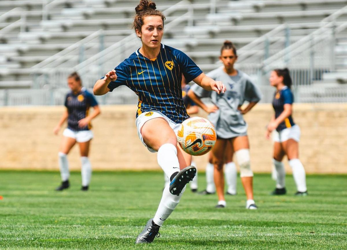 Isabella Flanigan Parents Bill And Melissa Are Her Inspiration ...