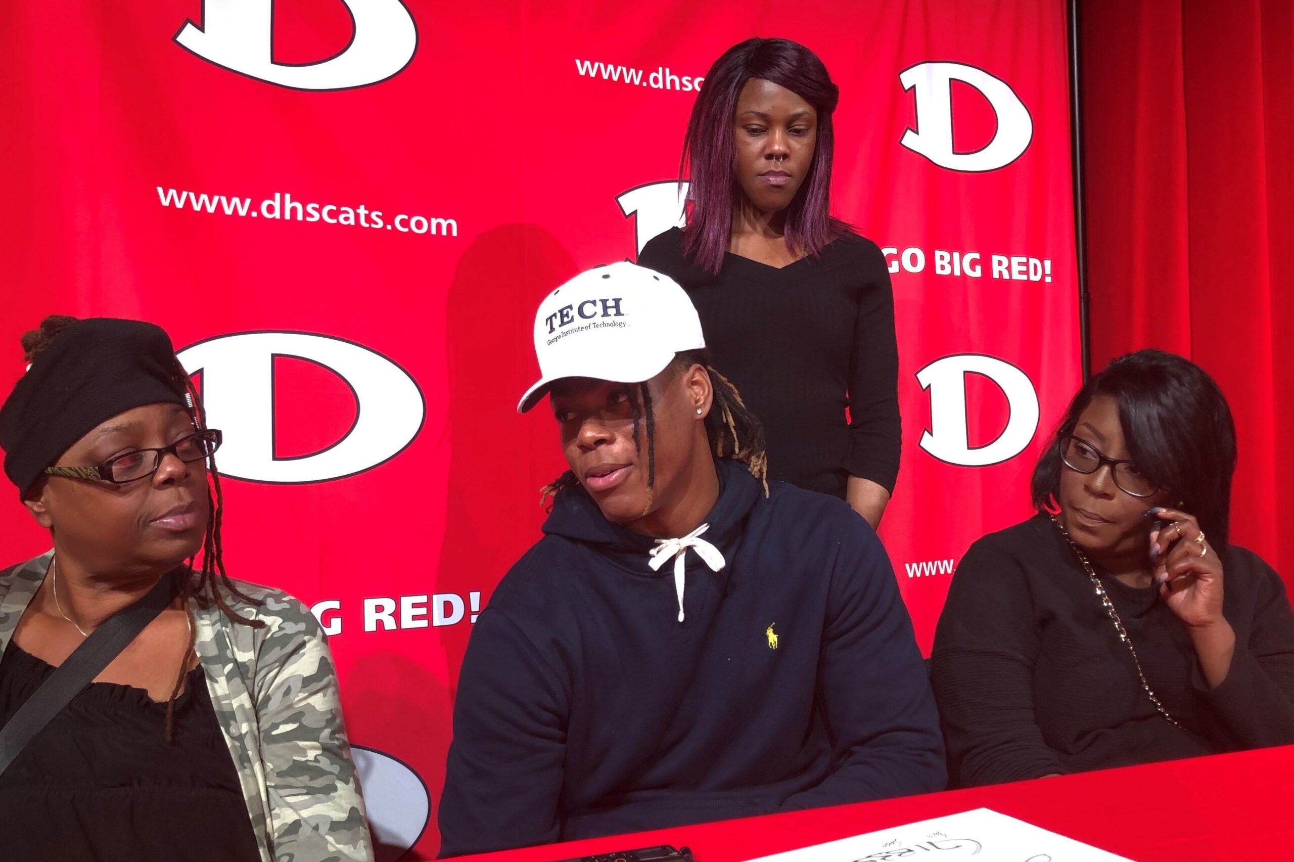 Jahmyr Gibbs Family: Mom Neka Willis, Dad Greg Ross & Grandmother Angie