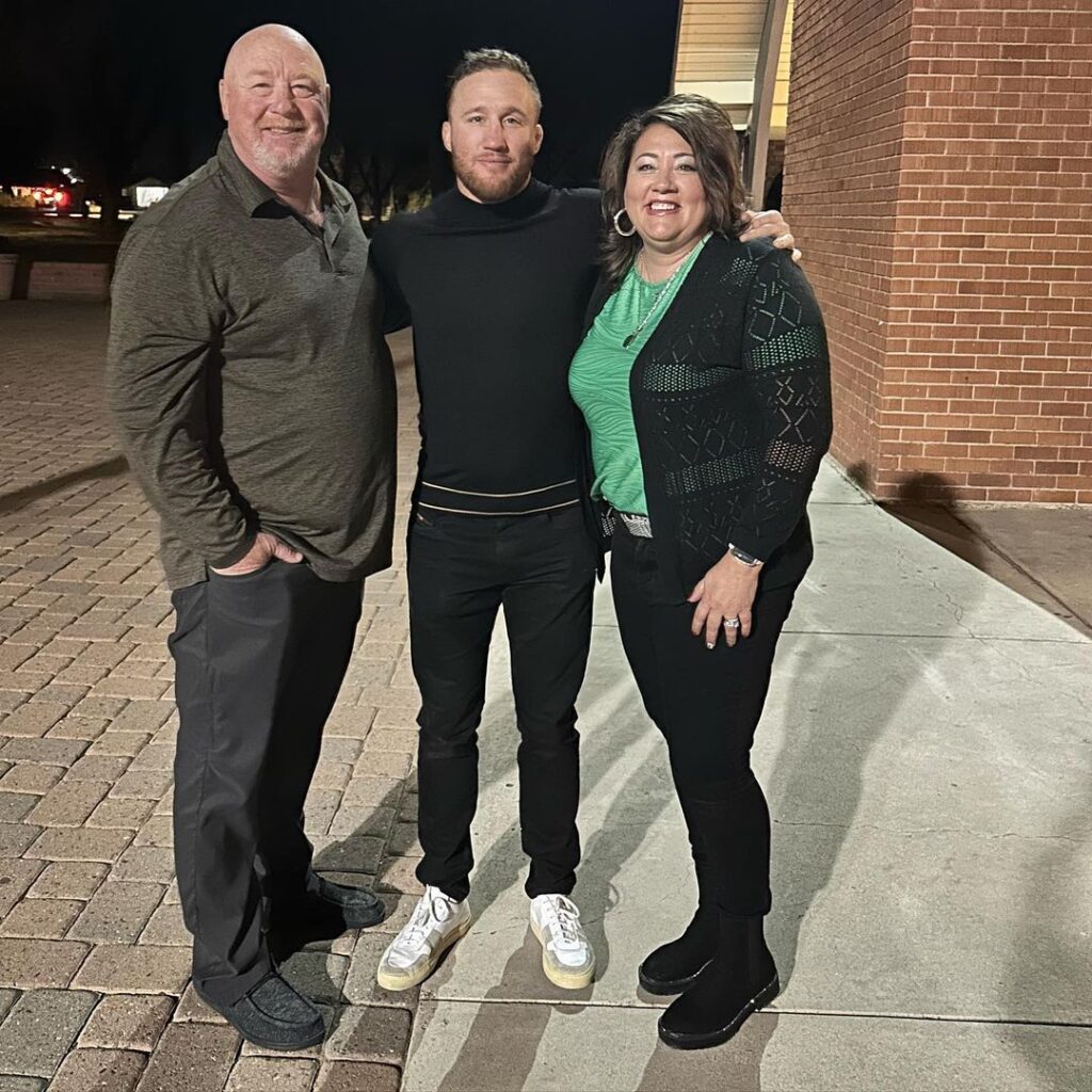 Justin Gaethje Parents John Ray And Carolina Are Proud Of Him - Players Bio