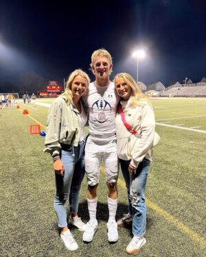 Matt Hasselbeck Wife Sarah Egnaczyk And Three Kids - Players Bio