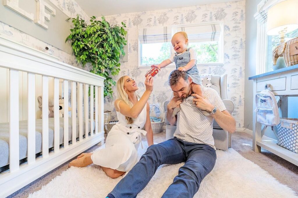 Sam Dekker Wife Olivia Harlan: Married Life And Kids - Players Bio