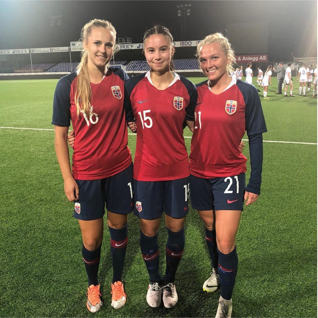 Sara Eggesvik Parents: Norwegian Father And Filipino Mother - Players Bio