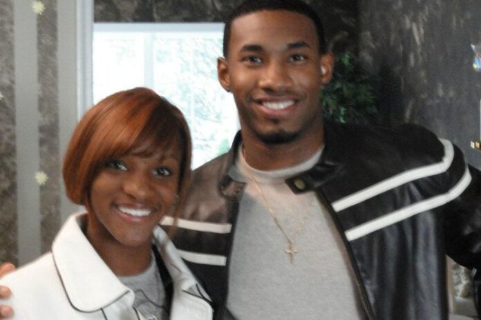Crystal Dunn Parents: Vincent And Rhonda Dunn Raised Her - Players Bio