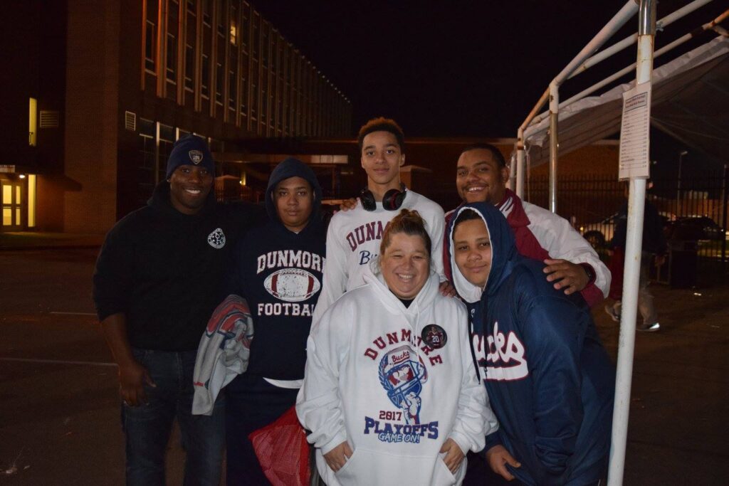 Daiqwon Buckley Brother Michael Perry: Age Gap & Family Tree - Players Bio