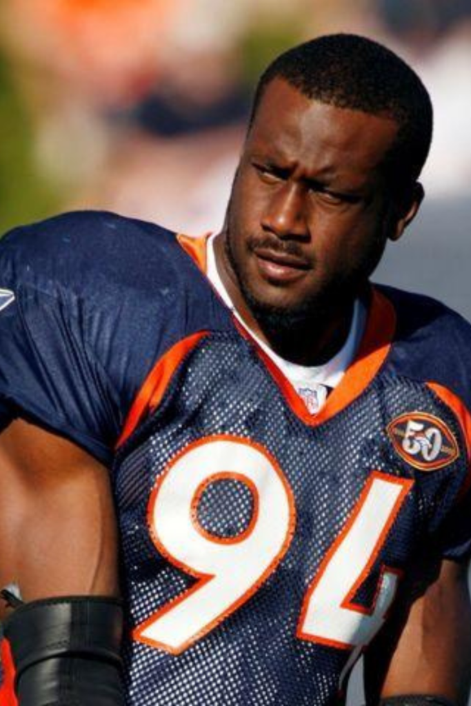 What Is Jarvis Moss Net Worth? Salary And Career Earnings - Players Bio