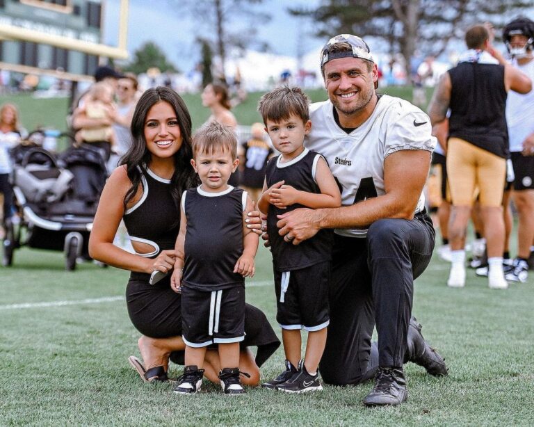 Derek Watt Wife: Who Is Gabriella Watt? Married Life And Kids - Players Bio