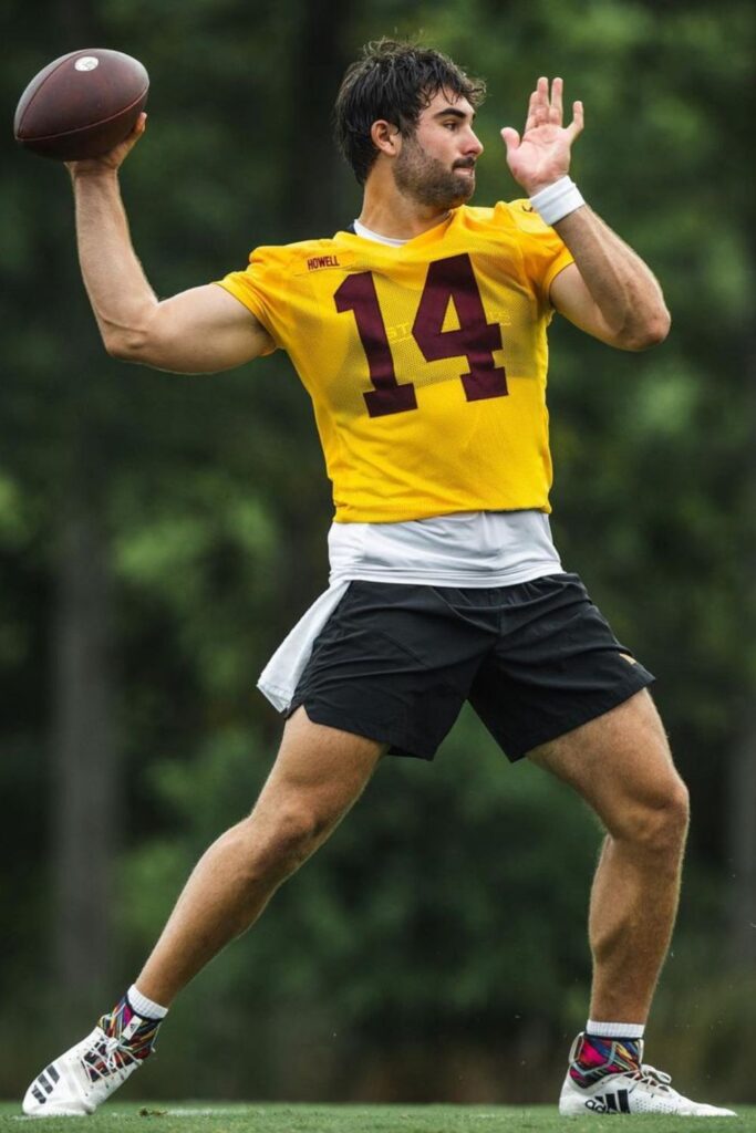 Who Is Chloe Babru ? Sam Howell Wife Or Girlfriend - Players Bio