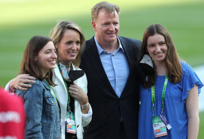 Roger Goodell Kids: Twin Daughter With Wife Jane Skinner - Players Bio