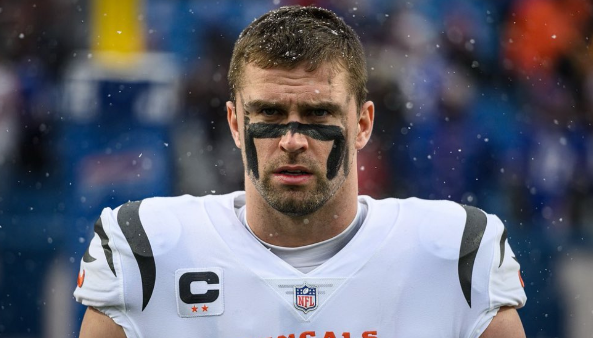 Sam Hubbard Wife: Is He Married To Girlfriend Jess Koehler? - Players Bio