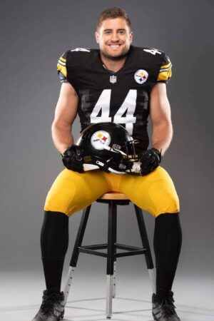 Derek Watt Wife: Who Is Gabriella Watt? Married Life And Kids - Players Bio