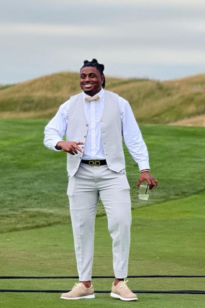 Tony Jones Jr Wife Rebecca Is Pregnant With Their First Child - Players Bio