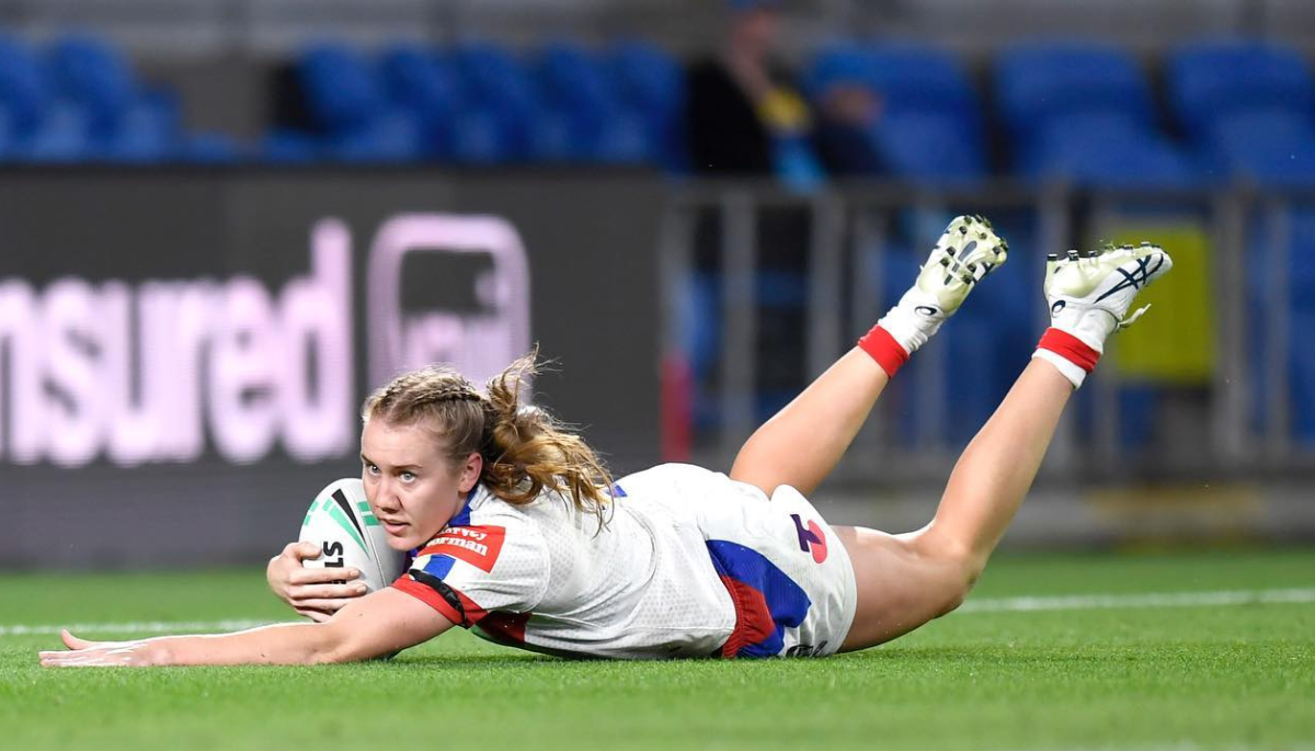 Who Are Tracy and Cameron Upton? Tamika Upton Parents - Players Bio