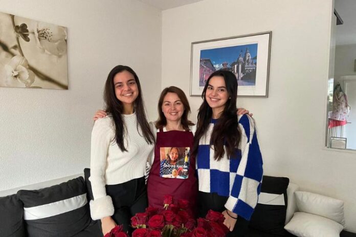 Anish Giri Ethnicity: Origin & Parental Background - Players Bio