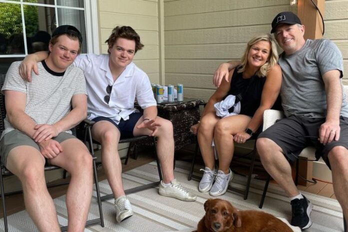 Brock Caufield Age And Wikipedia: How Old Is Cole Caufield Brother ...