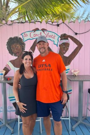 Who Is Cari Traylor? Jeff Traylor Wife: Wikipedia And Age - Players Bio