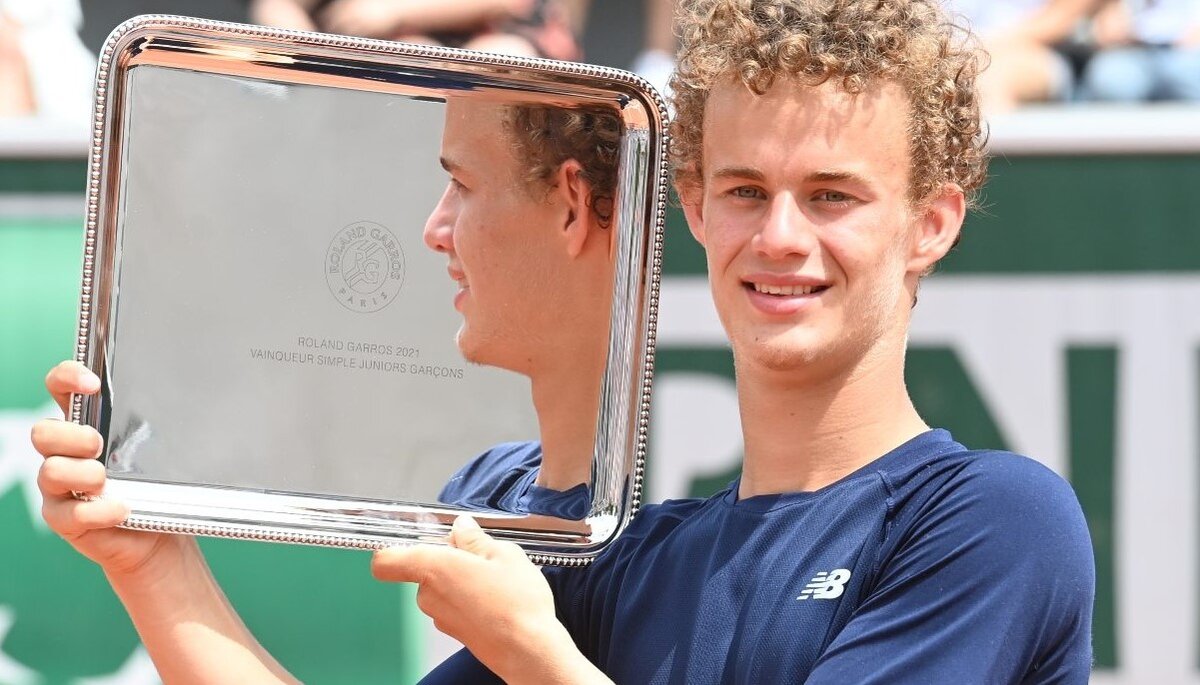 Luca Van Assche Parents: Italian Mother And Belgian Father - Players Bio
