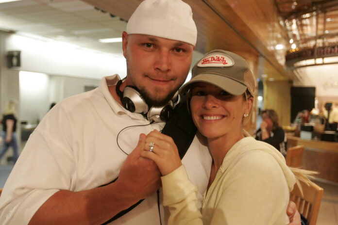 Does Sebastian Janikowski Have Son? Meet Daughter Mila And Vi ...