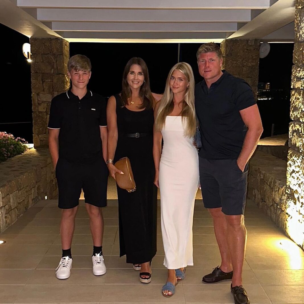 Who Is Becky Mellor, Neil Mellor Wife? Wikipedia And Age - Players Bio