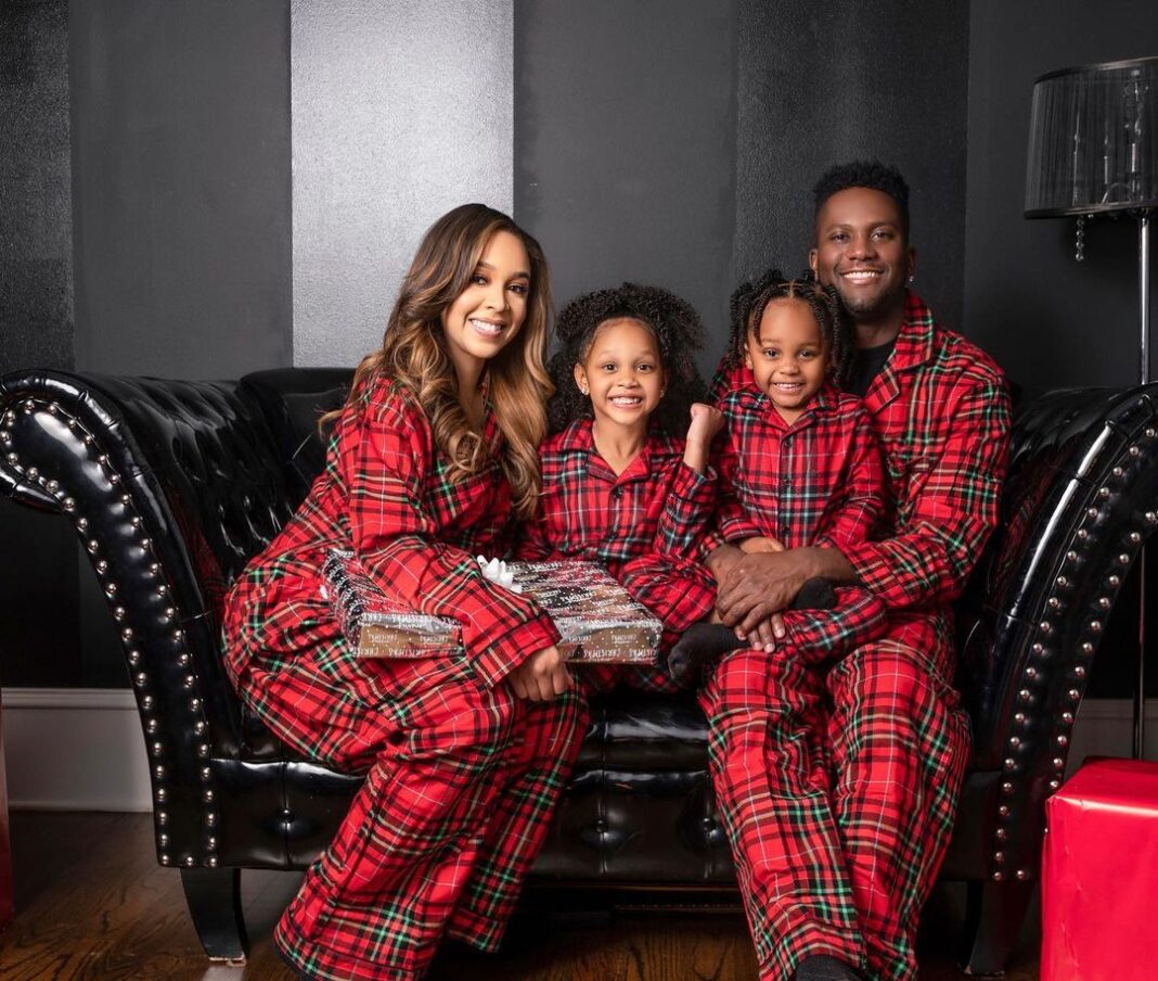 Who Is Toney Douglas, Harry Douglas Brother? Age Gap & Family - Players Bio