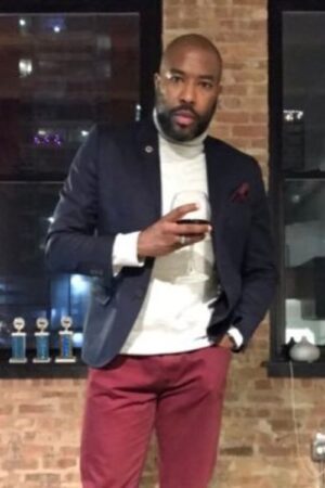 Carron J Phillips Wikipedia And Age: Deadspin Writer Angry At Chiefs ...