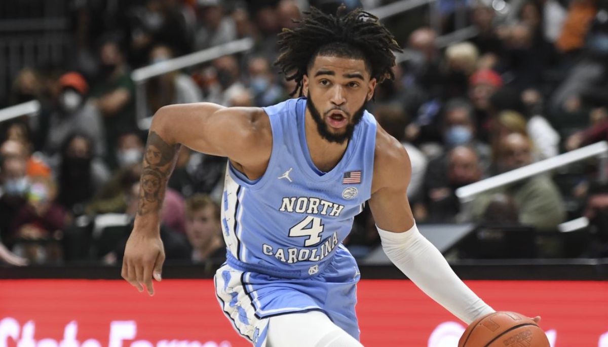 Who Is Robert Davis? RJ Davis Dad Is His Inspiration - Players Bio