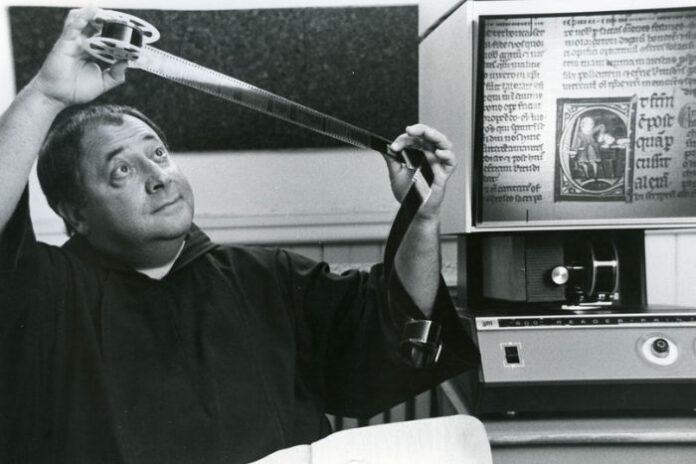 Does Ian Eagle Have A Brother? Family Tree Explored - Players Bio