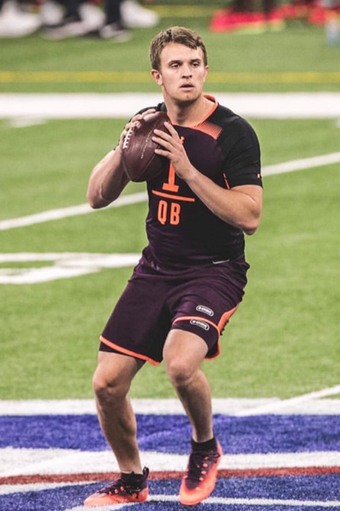 Jake Browning Parents: Father Ed Browning & Mother - Players Bio