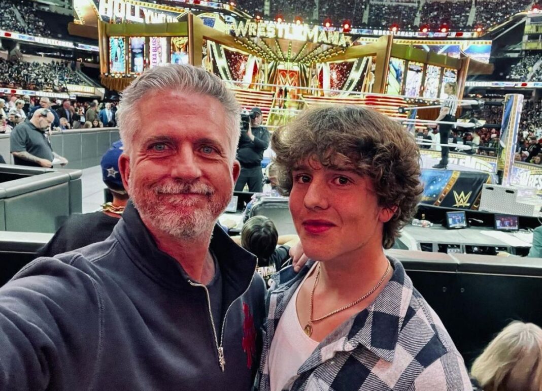 Sportswriter Bill Simmons' Wife, Kari “The Sports Gal,” Rarely Shows Her Face But Is A Big Part ...