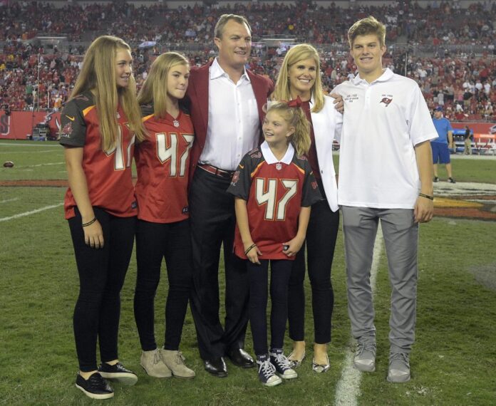 John Lynch Wife Linda Lynch: Married Life & Kids - Players Bio