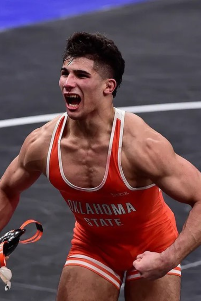 Who Is Alex Ferrari, AJ Ferrari Sister? Age And Wikipedia - Players Bio